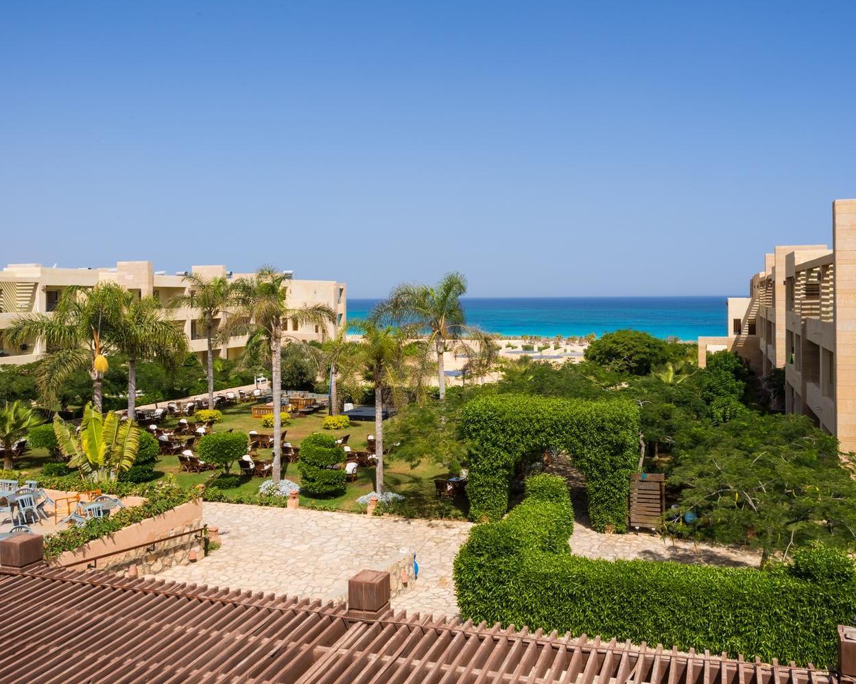 Marsa Matrouh: Bravo Premium Caesar Bay Resort 09/09/25 da 1.276